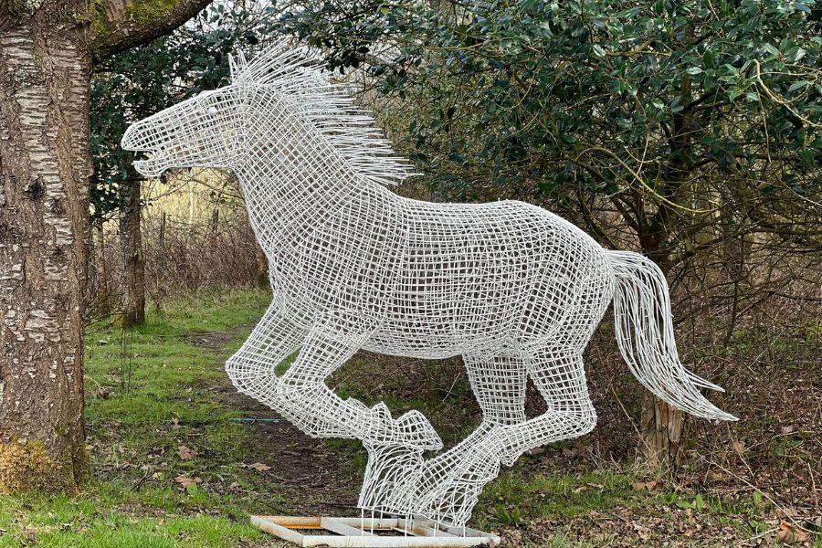 Stainless Steel White Swift Spirit Horse Statue - Round Wood of Mayfield