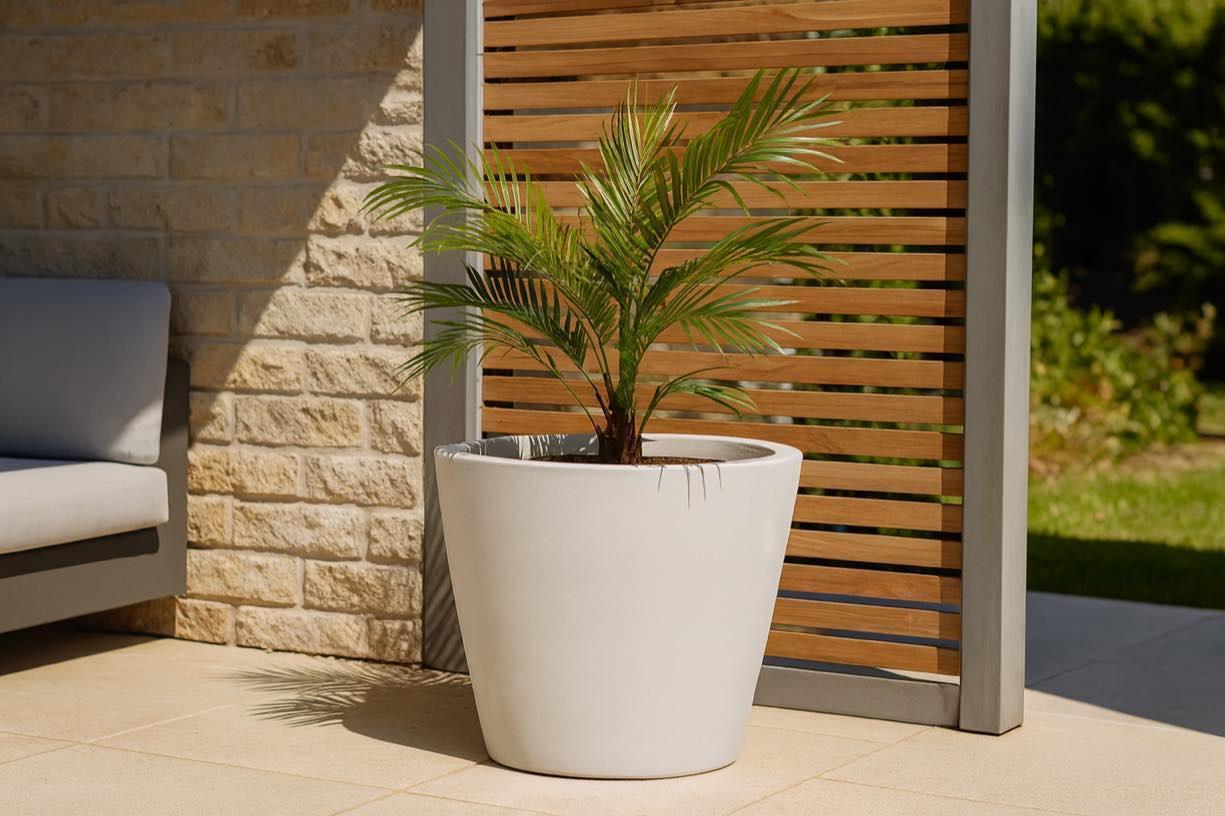 Polystone Contemporary Pot - Marble White - Round Wood of Mayfield